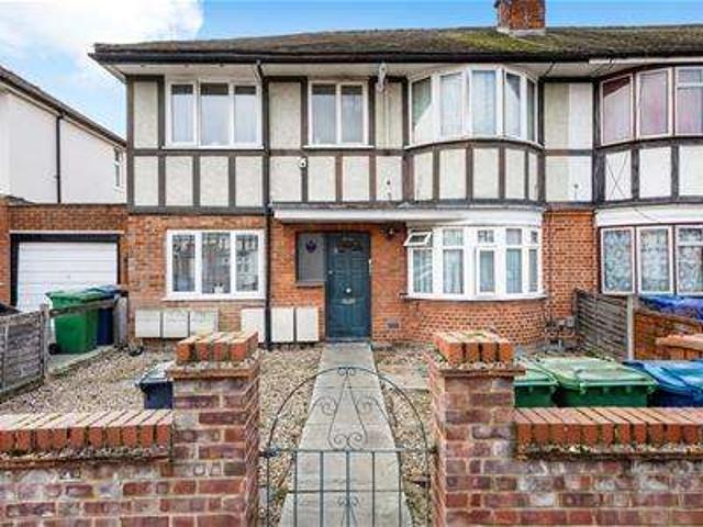 2 Bedroom Maisonette Flat