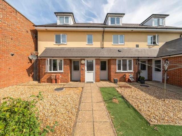 2 Bedroom Maisonette Flat