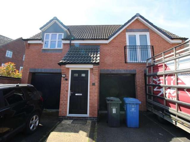 2 Bedroom Maisonette Flat
