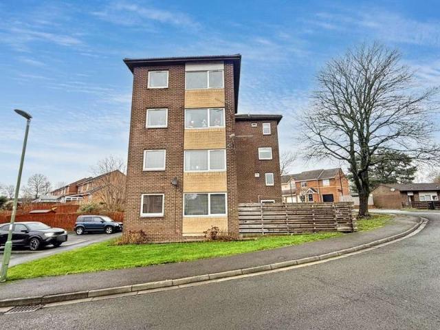 2 Bedroom Maisonette Flat