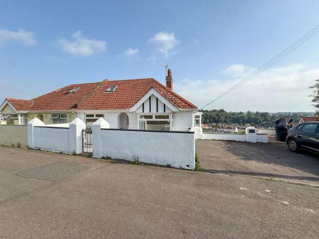 2 Bedroom Maisonette Flat