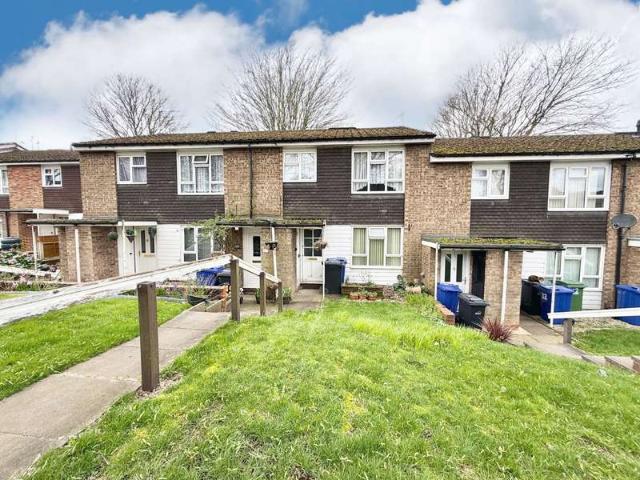 2 Bedroom Maisonette Flat