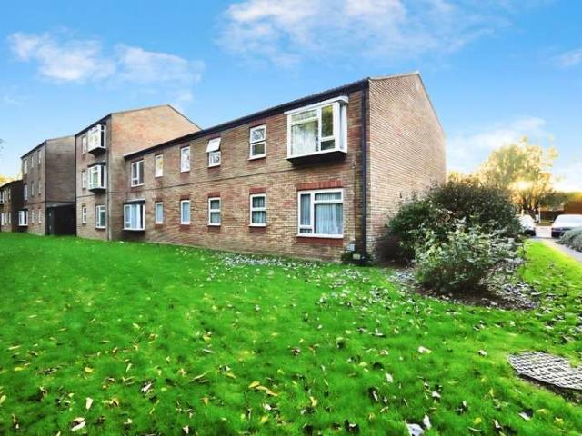 2 Bedroom Maisonette Flat