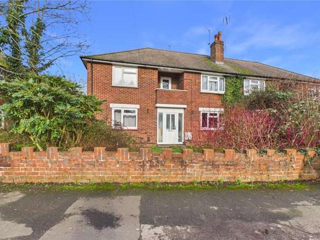 2 Bedroom Maisonette Flat