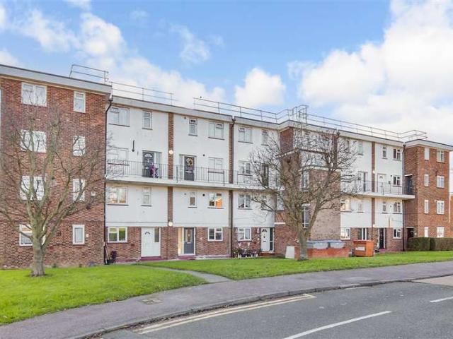 2 Bedroom Maisonette Flat
