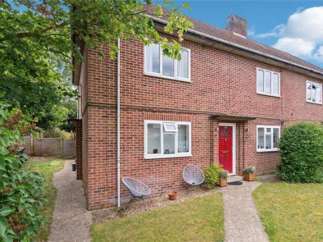 2 Bedroom Maisonette Flat