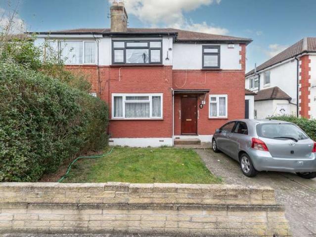 2 Bedroom Maisonette Flat