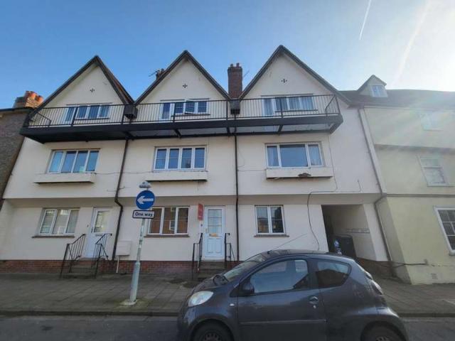 2 Bedroom Maisonette Flat