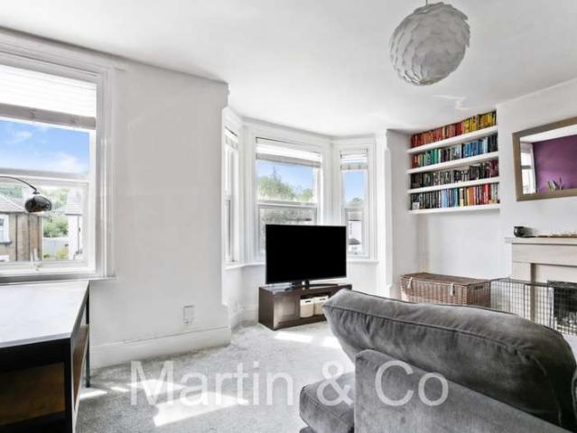2 Bedroom Maisonette Flat