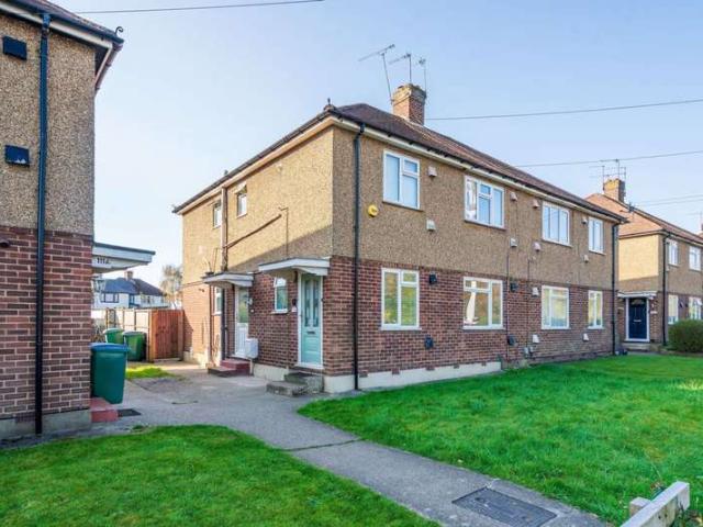 2 Bedroom Maisonette Flat