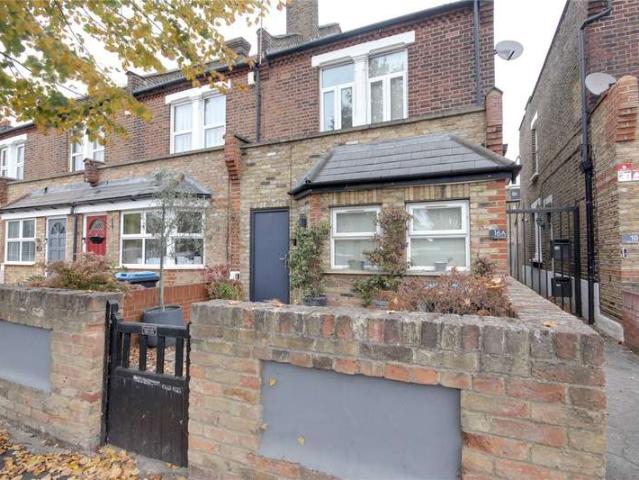 2 Bedroom Maisonette Flat