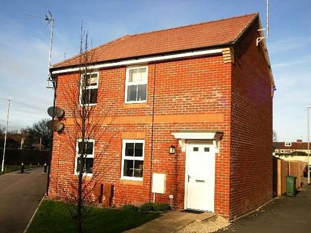 2 Bedroom Maisonette Flat