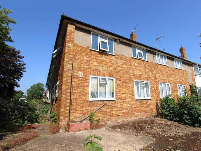 2 Bedroom Maisonette Flat