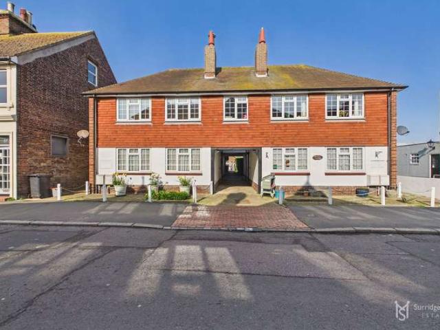 2 Bedroom Maisonette Flat
