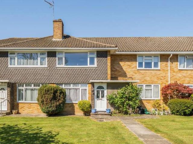 2 Bedroom Maisonette Flat