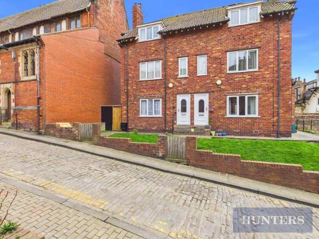 2 Bedroom Maisonette Flat