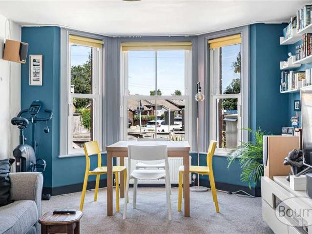 2 Bedroom Maisonette Flat