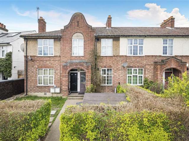 2 Bedroom Maisonette Flat