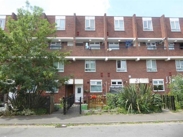 2 Bedroom Maisonette Flat