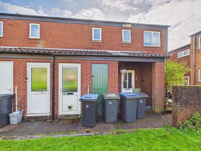 2 Bedroom Maisonette Flat
