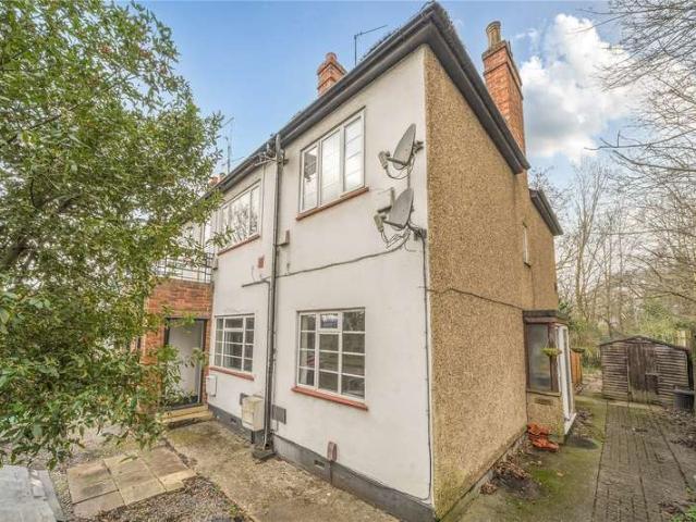 2 Bedroom Maisonette Flat