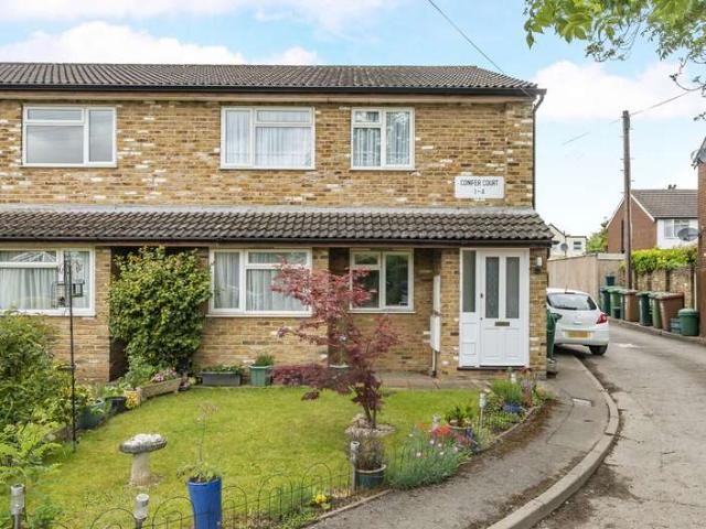 2 Bedroom Maisonette Flat