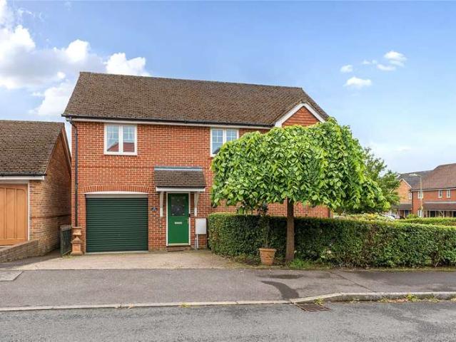 2 Bedroom Maisonette Flat