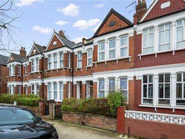 2 Bedroom Maisonette Flat