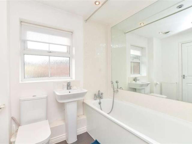 2 Bedroom Maisonette Flat