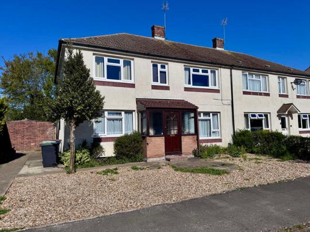 2 Bedroom Maisonette Flat