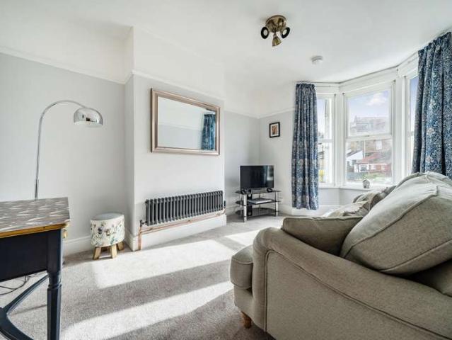 2 Bedroom Maisonette Flat