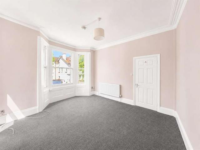 2 Bedroom Maisonette Flat