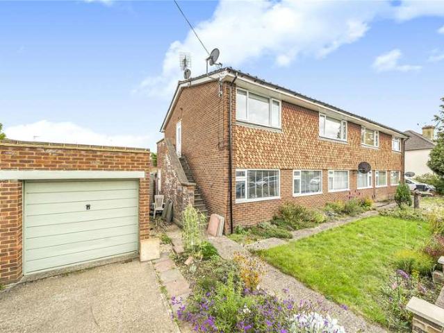 2 Bedroom Maisonette Flat