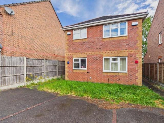 2 Bedroom Maisonette Flat