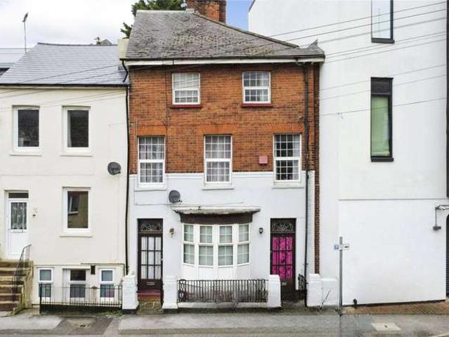 2 Bedroom Maisonette Flat