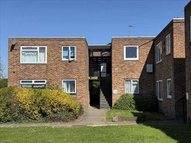 2 Bedroom Maisonette Flat