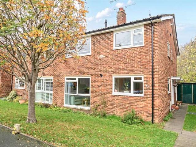 2 Bedroom Maisonette Flat