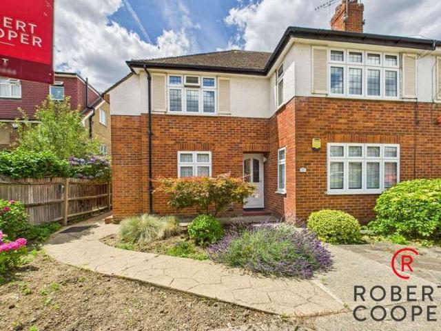 2 Bedroom Maisonette Flat