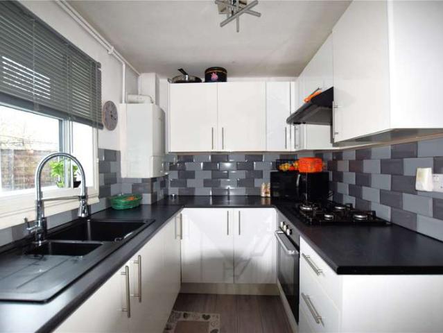 2 Bedroom Maisonette Flat