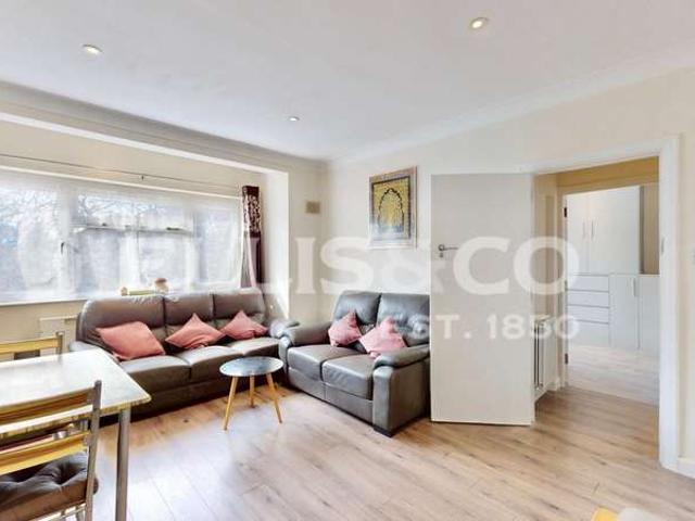 2 Bedroom Maisonette Flat