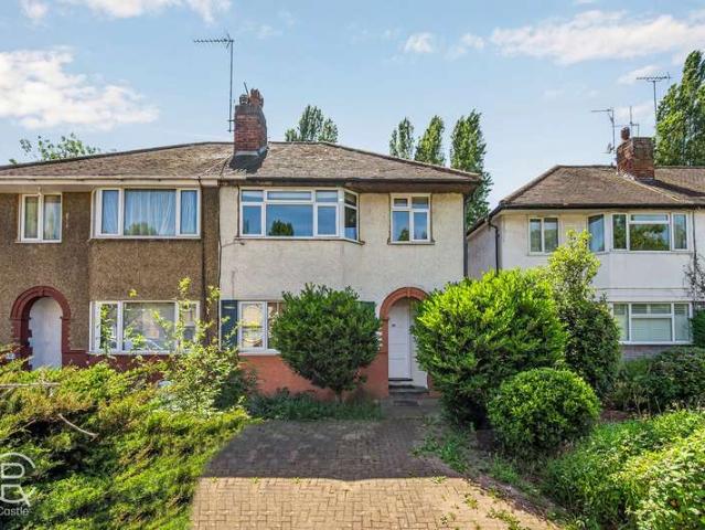 2 Bedroom Maisonette Flat