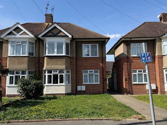 2 Bedroom Maisonette Flat