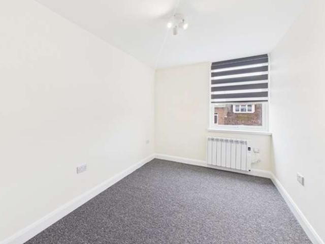 2 Bedroom Maisonette Flat