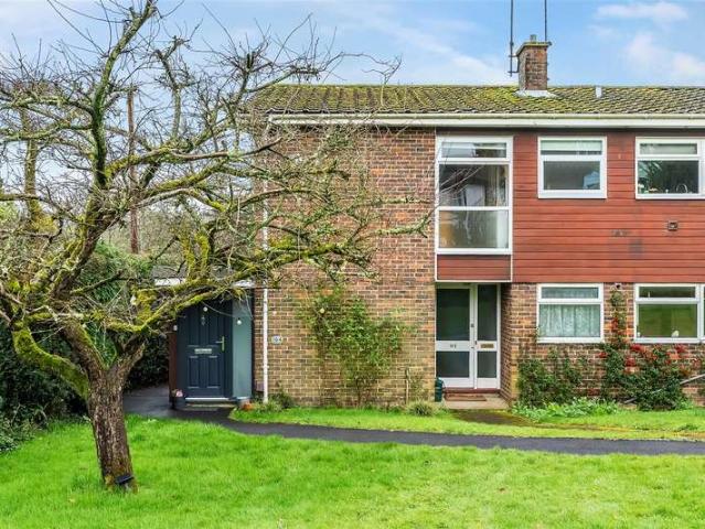 2 Bedroom Maisonette Flat