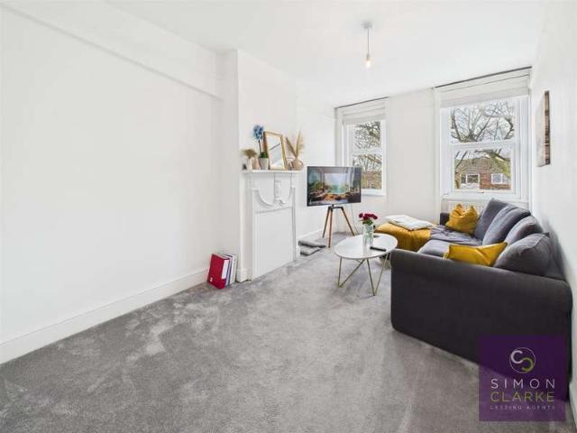 2 Bedroom Maisonette Flat