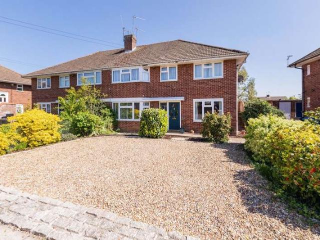 2 Bedroom Maisonette Flat