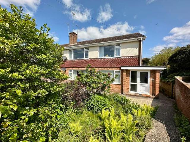 2 Bedroom Maisonette Flat