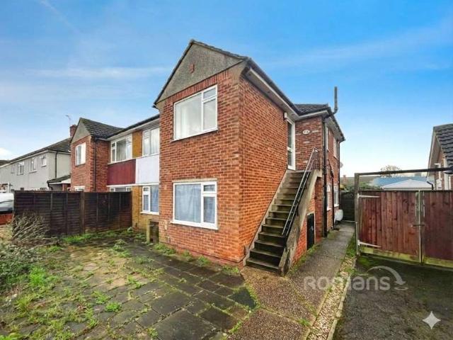 2 Bedroom Maisonette Flat