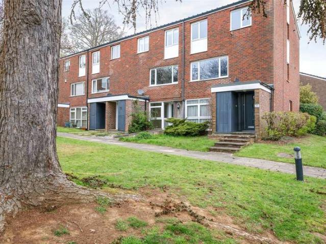 2 Bedroom Maisonette Flat