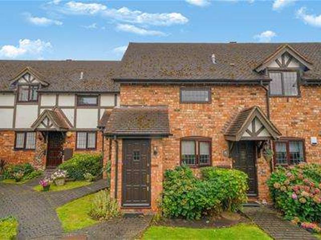 2 Bedroom Maisonette Flat